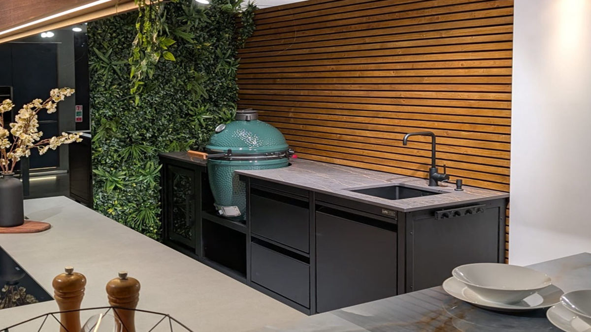 Premium Outdoor Kitchen Surfaces | Durable & Stylish Surfaces